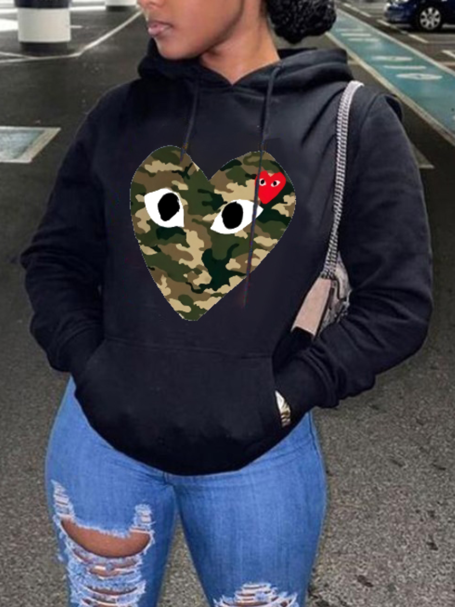 LW Heart Camo Print Kangaroo Pocket Hoodie Sale | LovelyWholesale