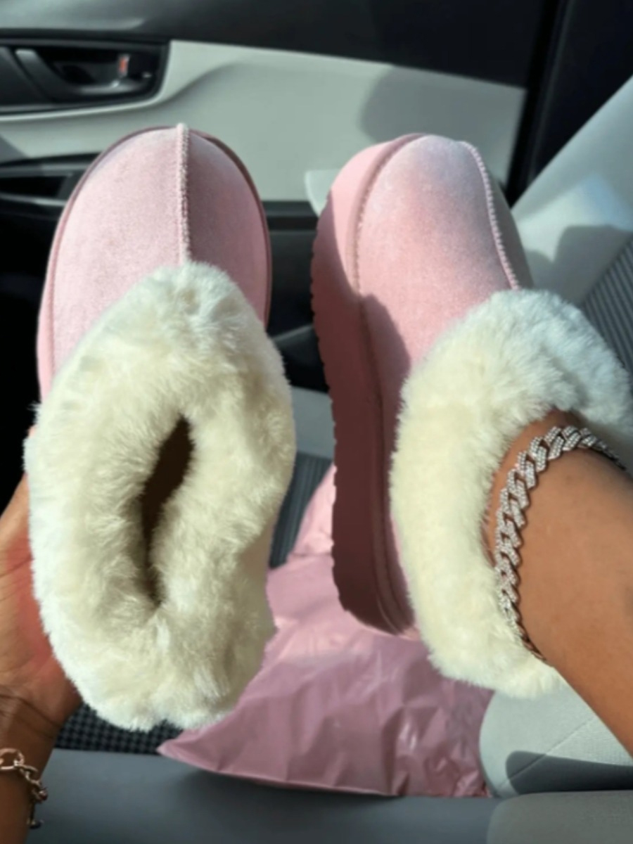 LW Round Toe Plush Platform Booties Sale | LovelyWholesale
