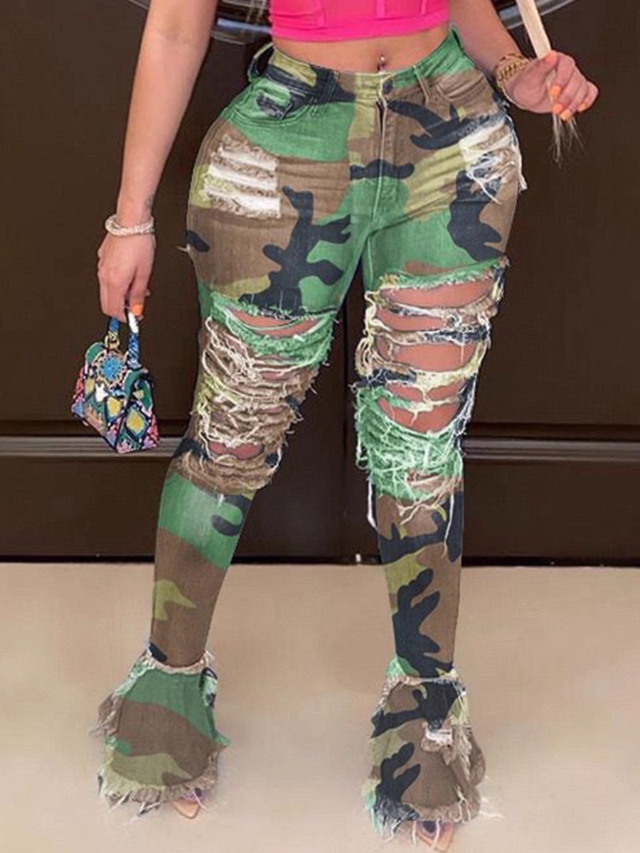 LW Ripped Camo Pants Sale | LovelyWholesale